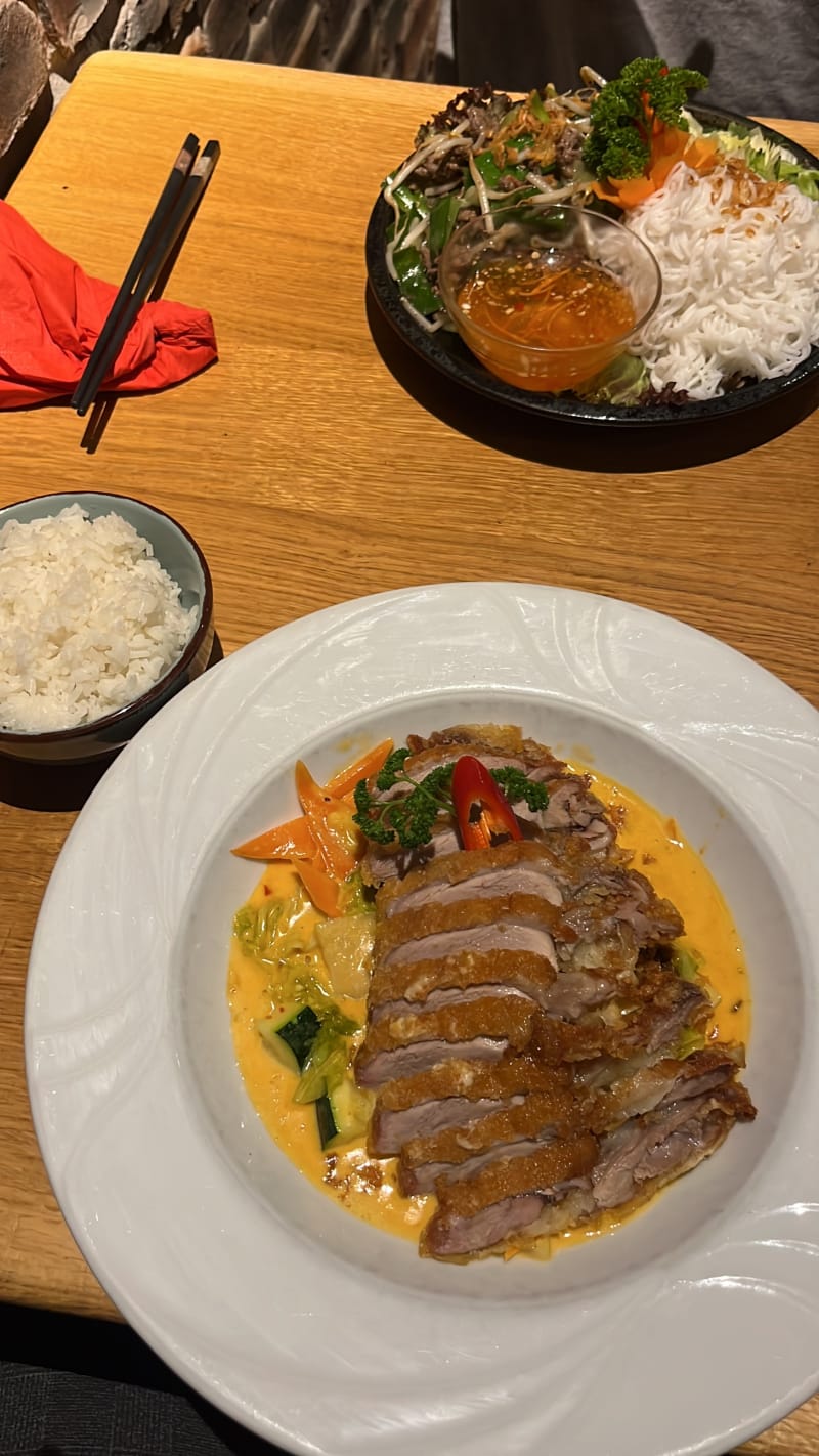 Hanoi September Restaurant in Cologne - Restaurant Reviews, Menu and ...