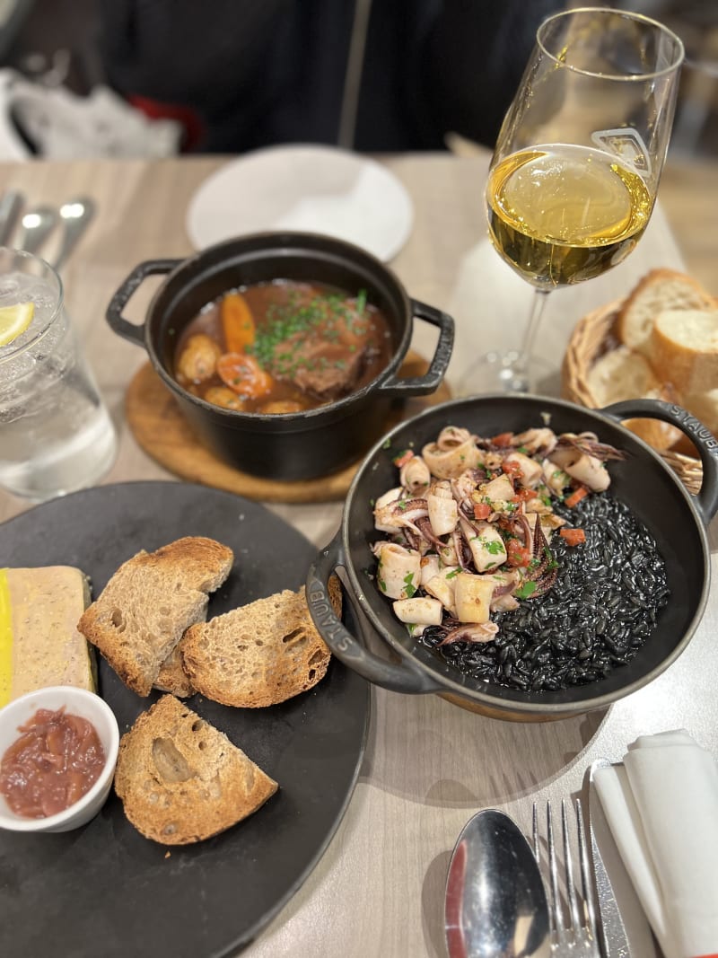 Les Cocottes Tour Eiffel in Paris - Restaurant Reviews, Menu and Prices ...