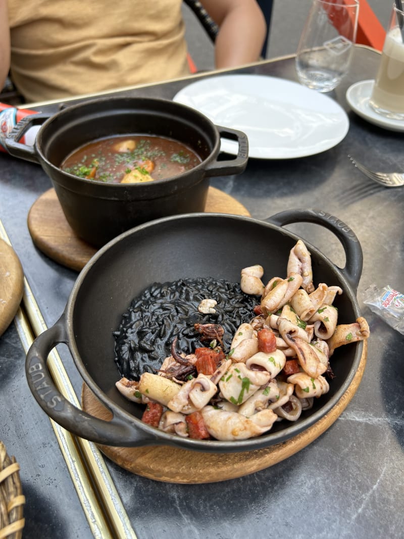 Les Cocottes Tour Eiffel in Paris - Restaurant Reviews, Menu and Prices ...