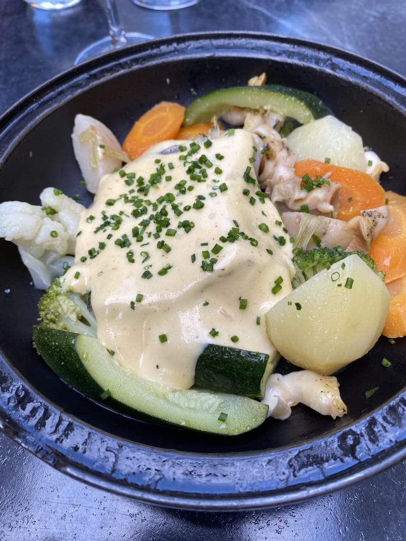 Les Cocottes Tour Eiffel in Paris - Restaurant Reviews, Menu and Prices ...