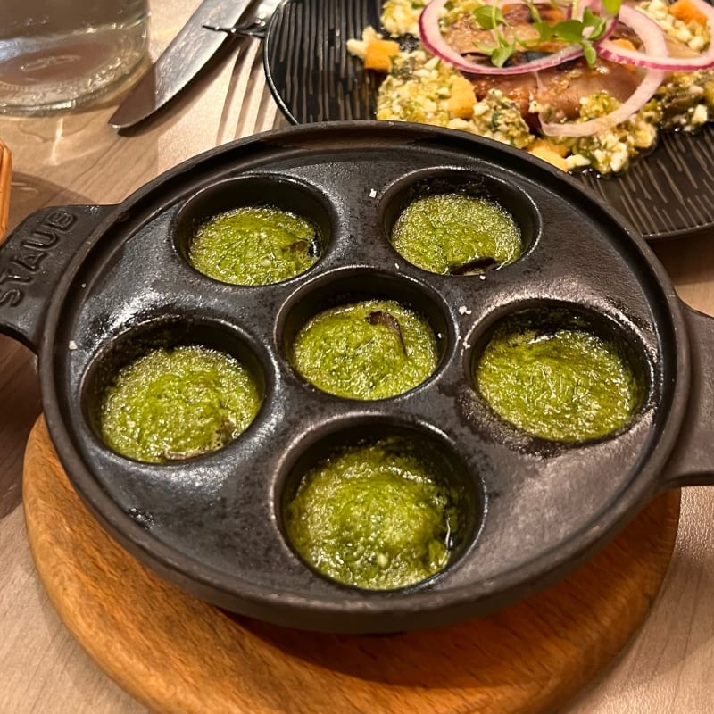 Les Cocottes Tour Eiffel in Paris - Restaurant Reviews, Menu and Prices ...