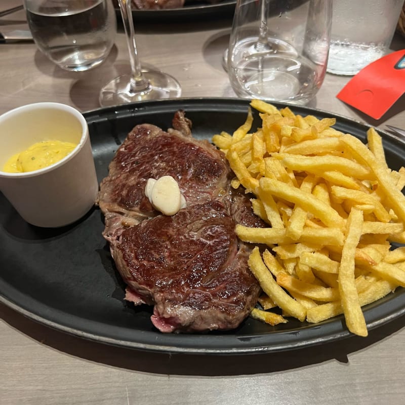 Restaurant Les Cocottes Tour Eiffel à Paris - Menu, avis, prix et ...