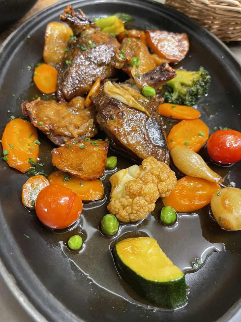 Les Cocottes Tour Eiffel in Paris - Restaurant Reviews, Menu and Prices ...