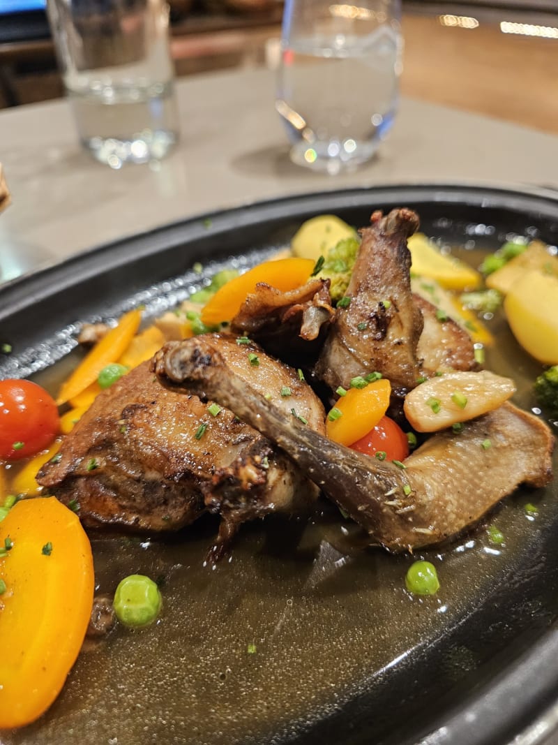 Les Cocottes Tour Eiffel in Paris - Restaurant Reviews, Menu and Prices ...