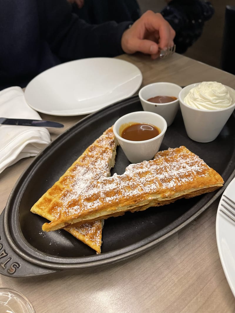 Les Cocottes Tour Eiffel in Paris - Restaurant Reviews, Menu and Prices ...