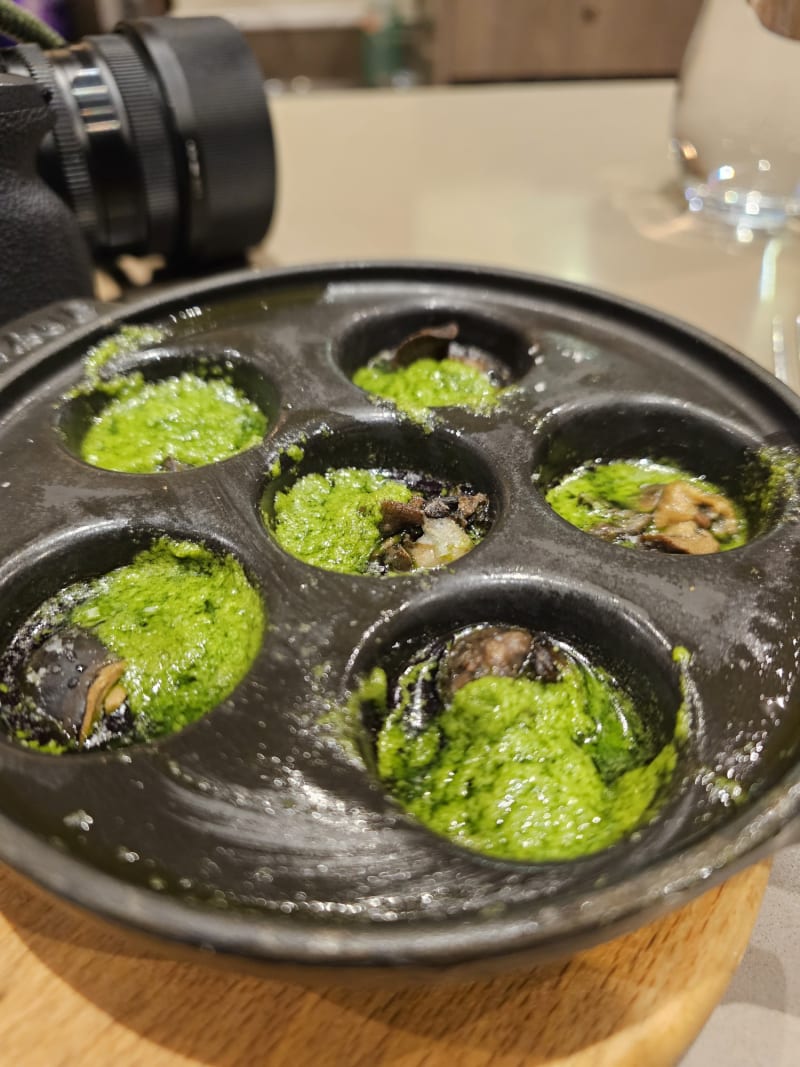 Les Cocottes Tour Eiffel in Paris - Restaurant Reviews, Menu and Prices ...