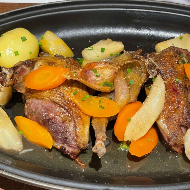 Les Cocottes Tour Eiffel in Paris - Restaurant Reviews, Menu and Prices ...