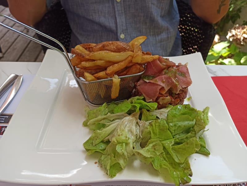 L'Entracte in Saint-Gilles-Croix-de-Vie - Restaurant Reviews, Menu and ...