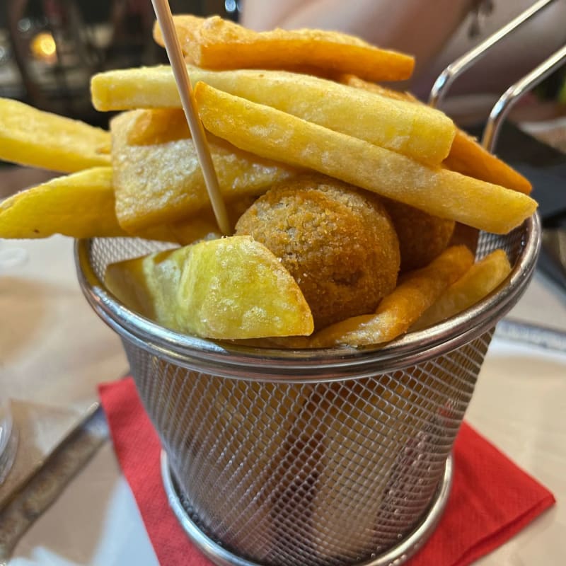 La Caverna Wine Bar in Castelmola - Restaurant Reviews, Menu and Prices ...