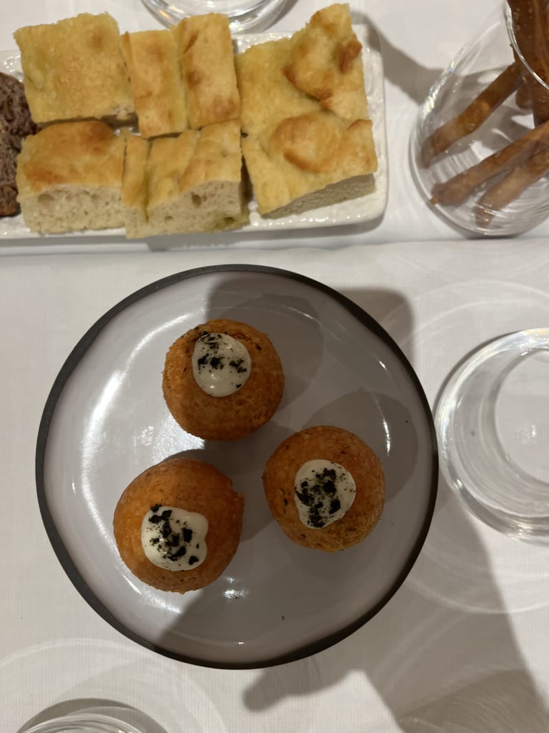 Ad Maiora Ristorante a Modena - Menu, prezzi, immagini, recensioni e ...