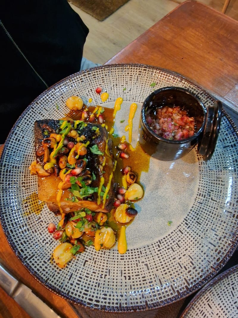 Restaurant Chirimol à La Ciotat - Menu, avis, prix et réservation | TheFork