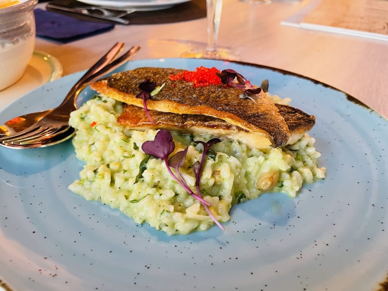 Golfinho Azul em Encarnação - Preços, menu, morada, reserva e ...