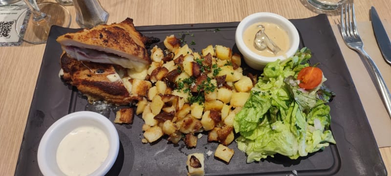 100 Patates Luxembourg a Luxembourg - Menu, prezzi, immagini ...