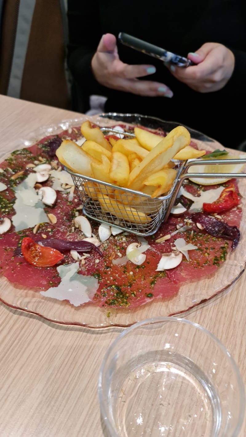 100 Patates Luxembourg in Luxembourg - Restaurant Reviews, Menu and ...