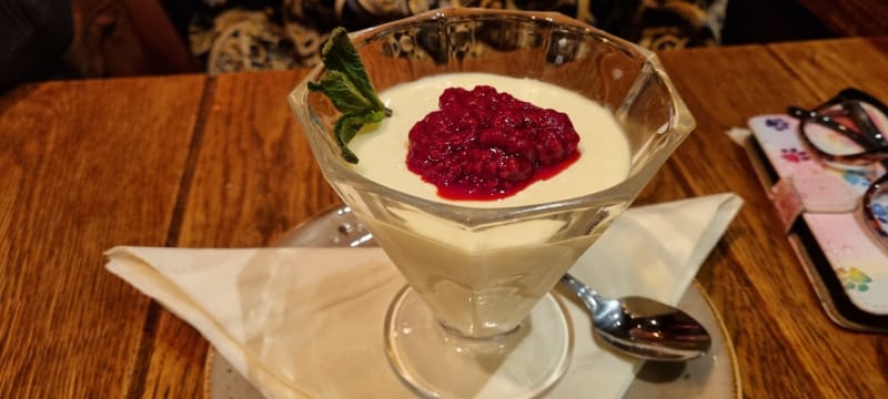 The Bountiful Cow in London - Restaurant Reviews, Menus, and Prices ...