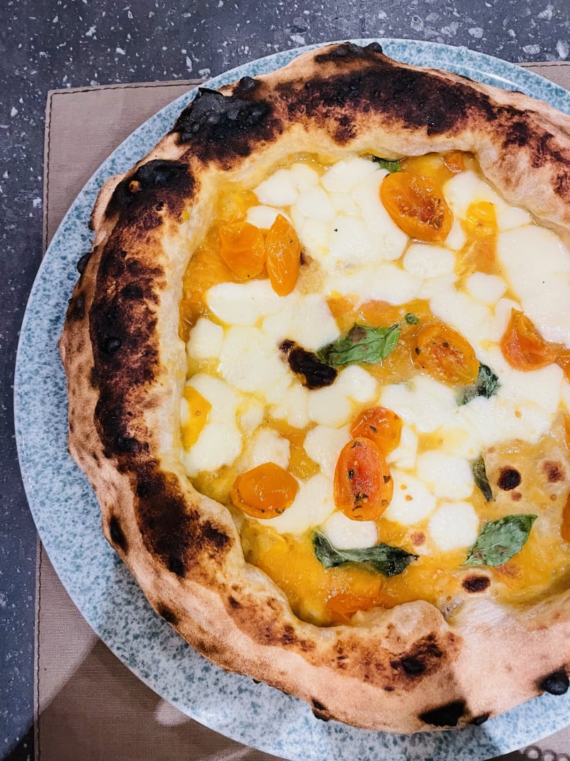 L'evoluzione della pizza a Catania - Menu, prezzi, immagini, recensioni ...