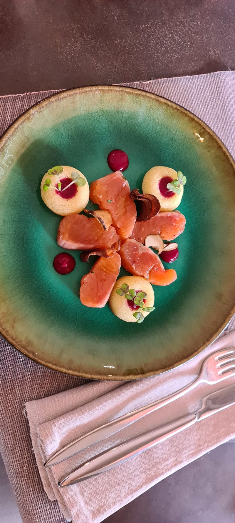 LA Villa Vicha i Aubais - Restaurangens meny, öppettider, bokning ...