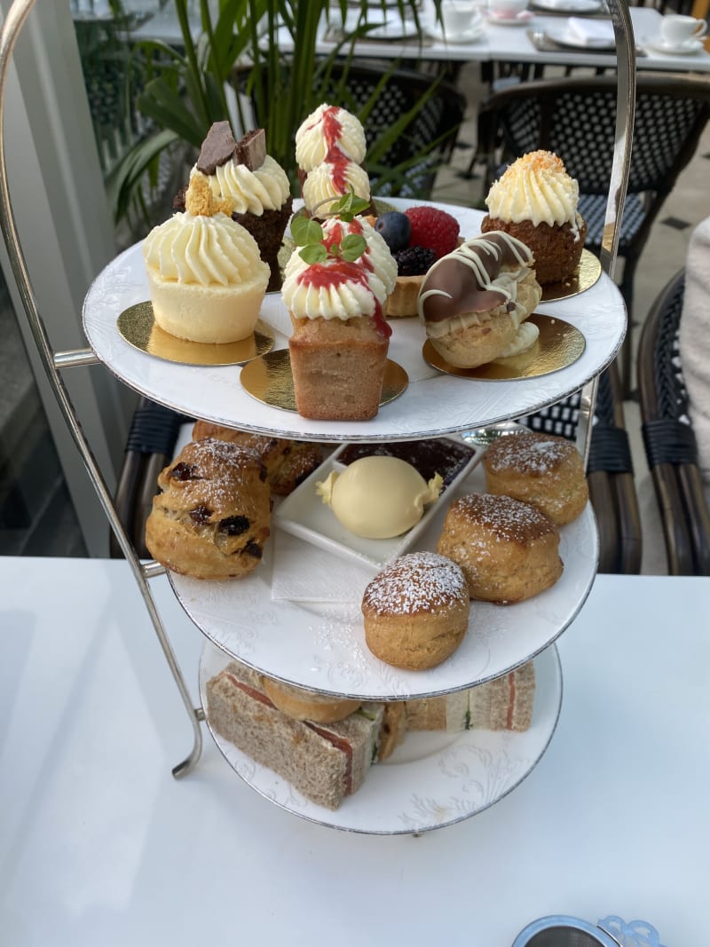Afternoon Tea at The Montague on The Gardens i London - Restaurangens ...