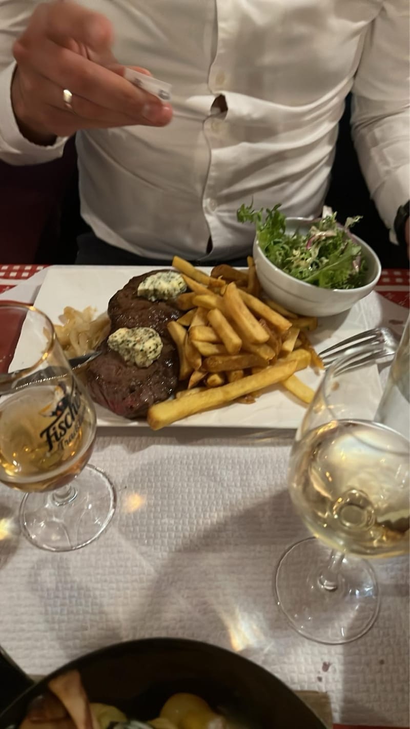 Muensterstuewel a Strasburgo - Menu, prezzi, immagini, recensioni e ...