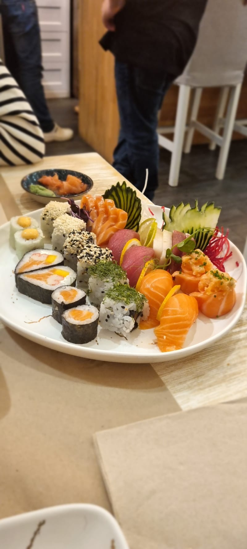 Restaurant Yukai Sushi Restaurant à Cascais - Menu, avis, prix et ...