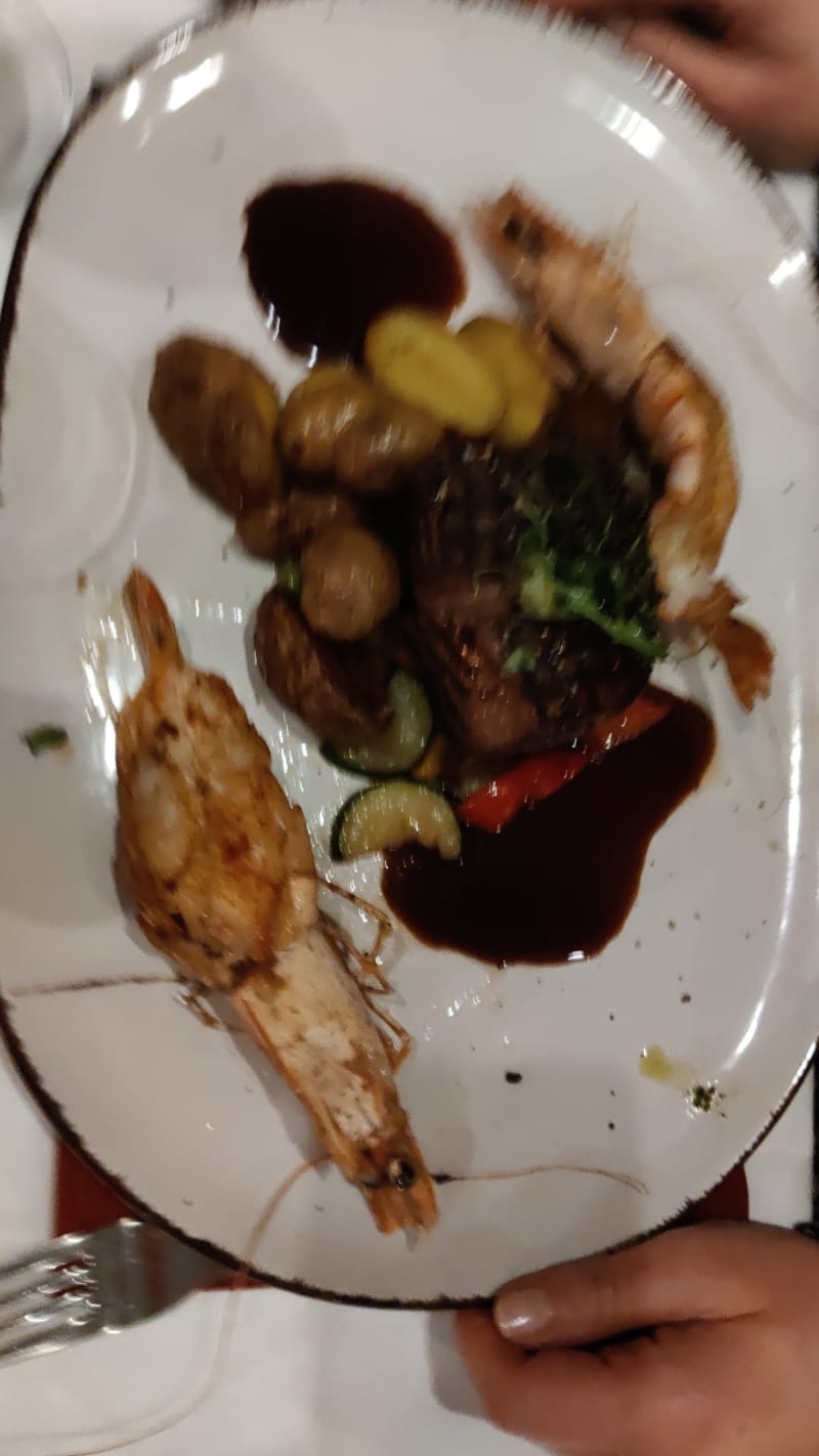 SURF' N TURF KITCHEN in Hamburg - Restaurant Reviews, Menu and Prices ...