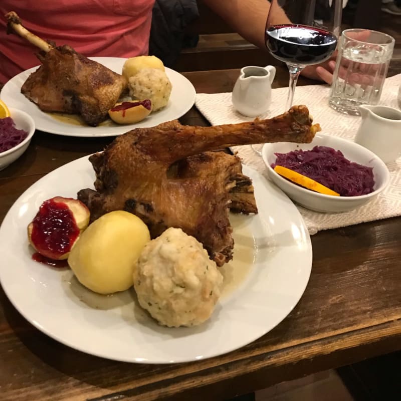 Heuriger Wieninger Stammersdorf in Langenzersdorf - Restaurant Reviews ...