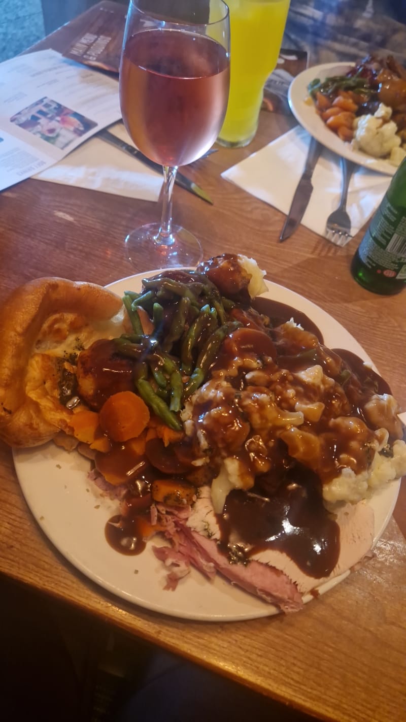 Toby Carvery - Burnt Tree Island in Tipton - Restaurant Reviews, Menu ...