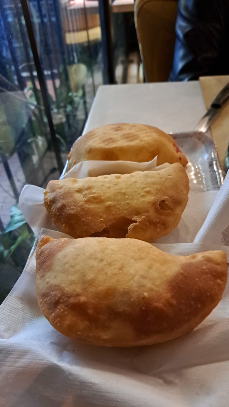 Ghiotto Panzerotto a Bari - Menu, prezzi, immagini, recensioni e ...