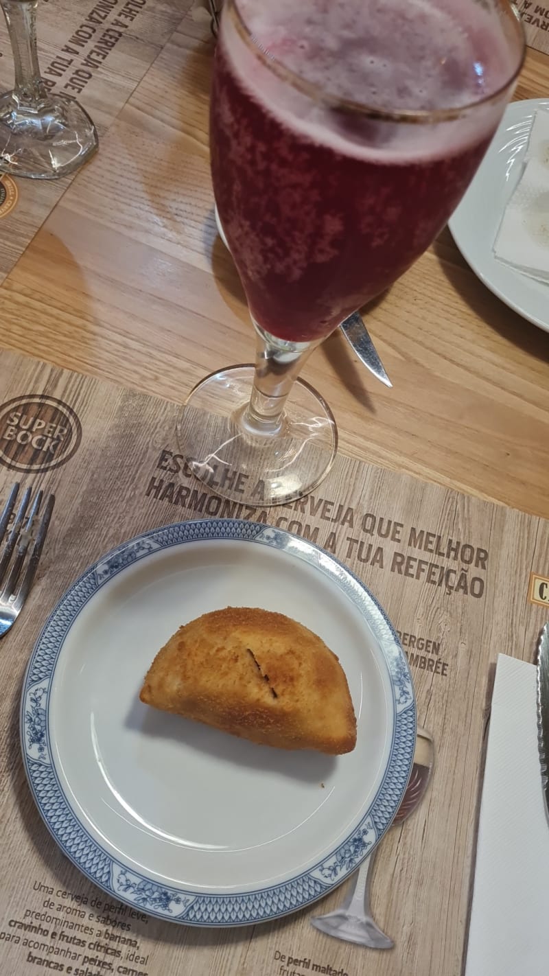 Capa no Rio by Capa Negra em Porto - Preços, menu, morada, reserva e ...
