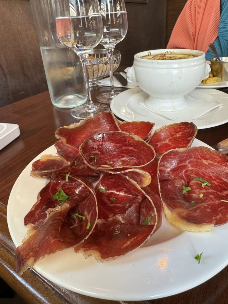 Le Petit Saint Honoré in Paris - Restaurant Reviews, Menu and Prices ...