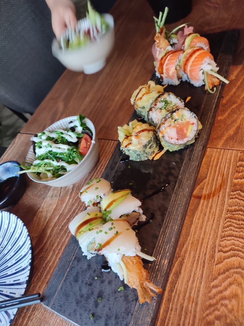 Cha House Restaurant & Lounge in Ede - Menu, openingstijden, prijzen ...