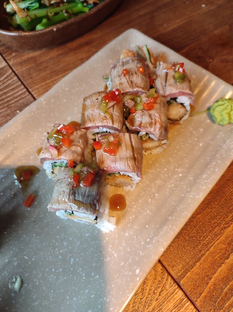 Cha House Restaurant & Lounge in Ede - Menu, openingstijden, prijzen ...