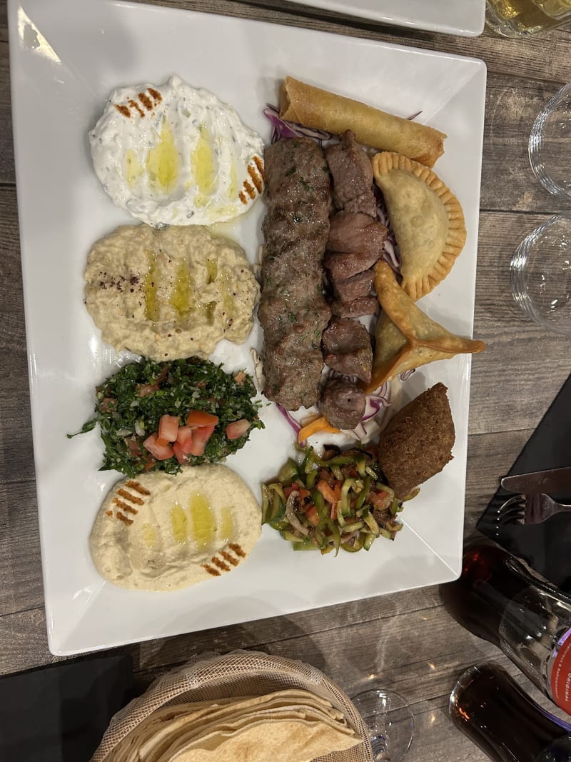 Restaurant Mezze Royal à Lille - Menu, avis, prix et réservation | TheFork