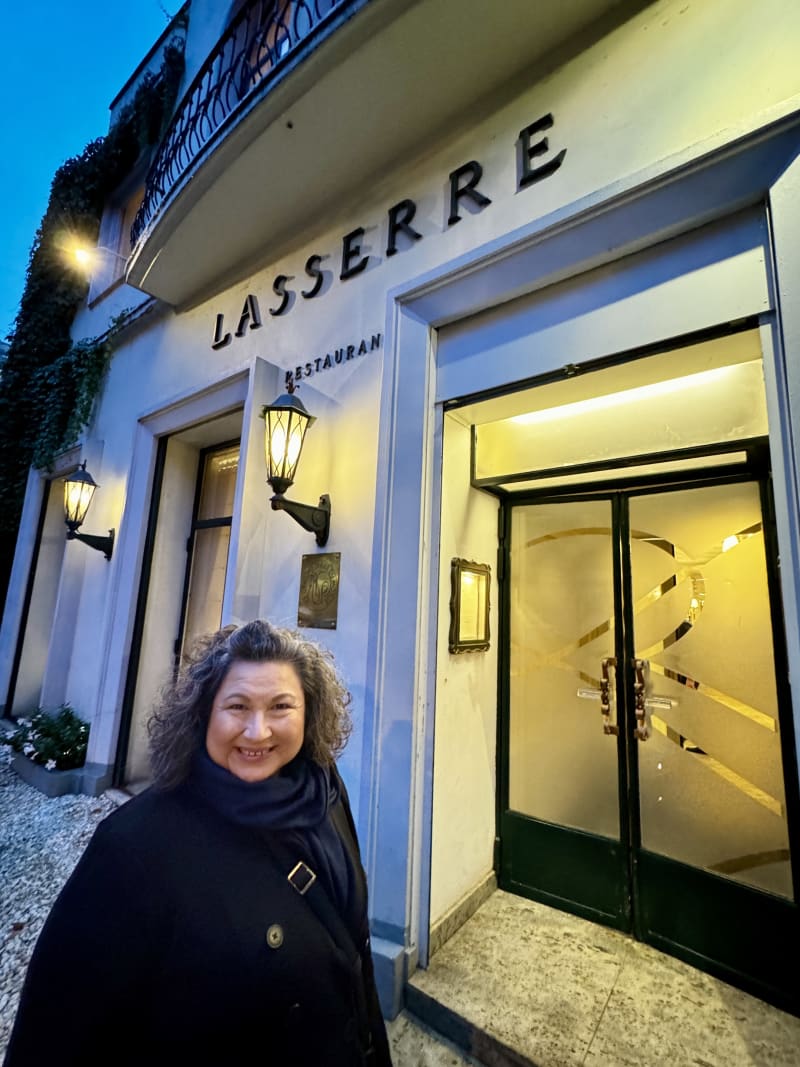Restaurant Lasserre à Paris - Menu, avis, prix et réservation | TheFork