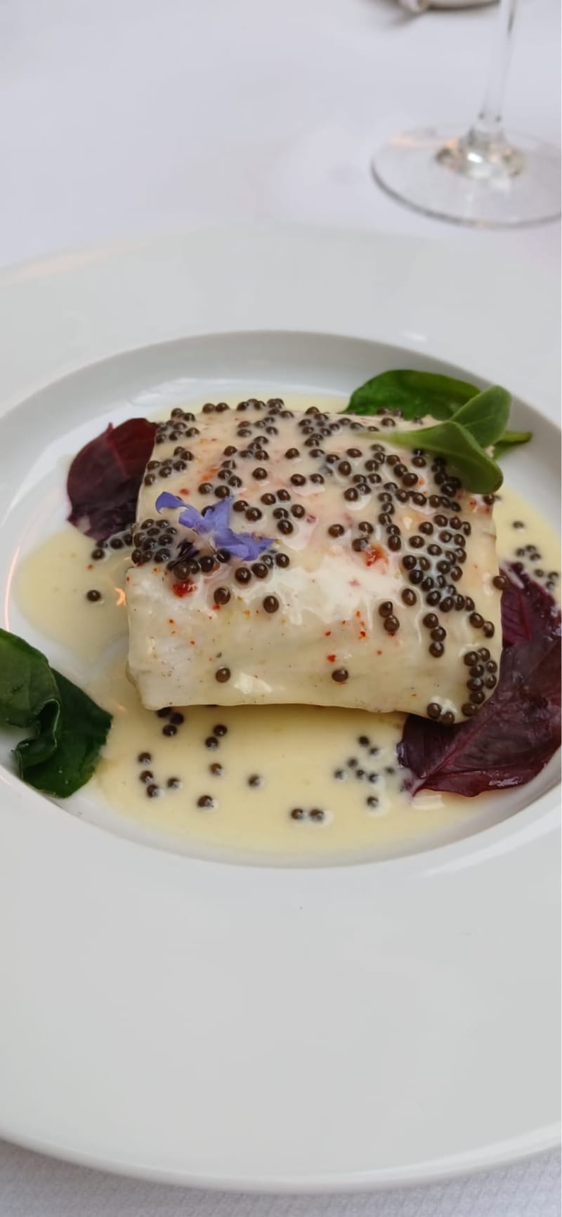 Restaurant Lasserre à Paris - Menu, avis, prix et réservation | TheFork
