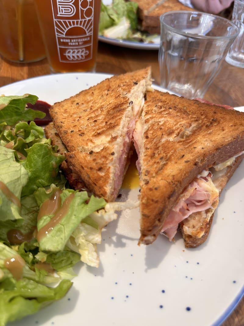 Restaurant Fric Frac Montmartre à Paris - Menu, avis, prix et ...