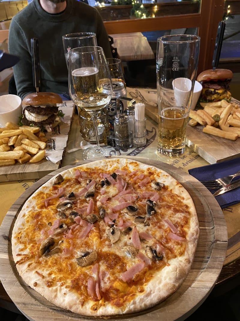 Beerista - Avenyn in Gothenburg - Restaurant Reviews, Menu and Prices ...