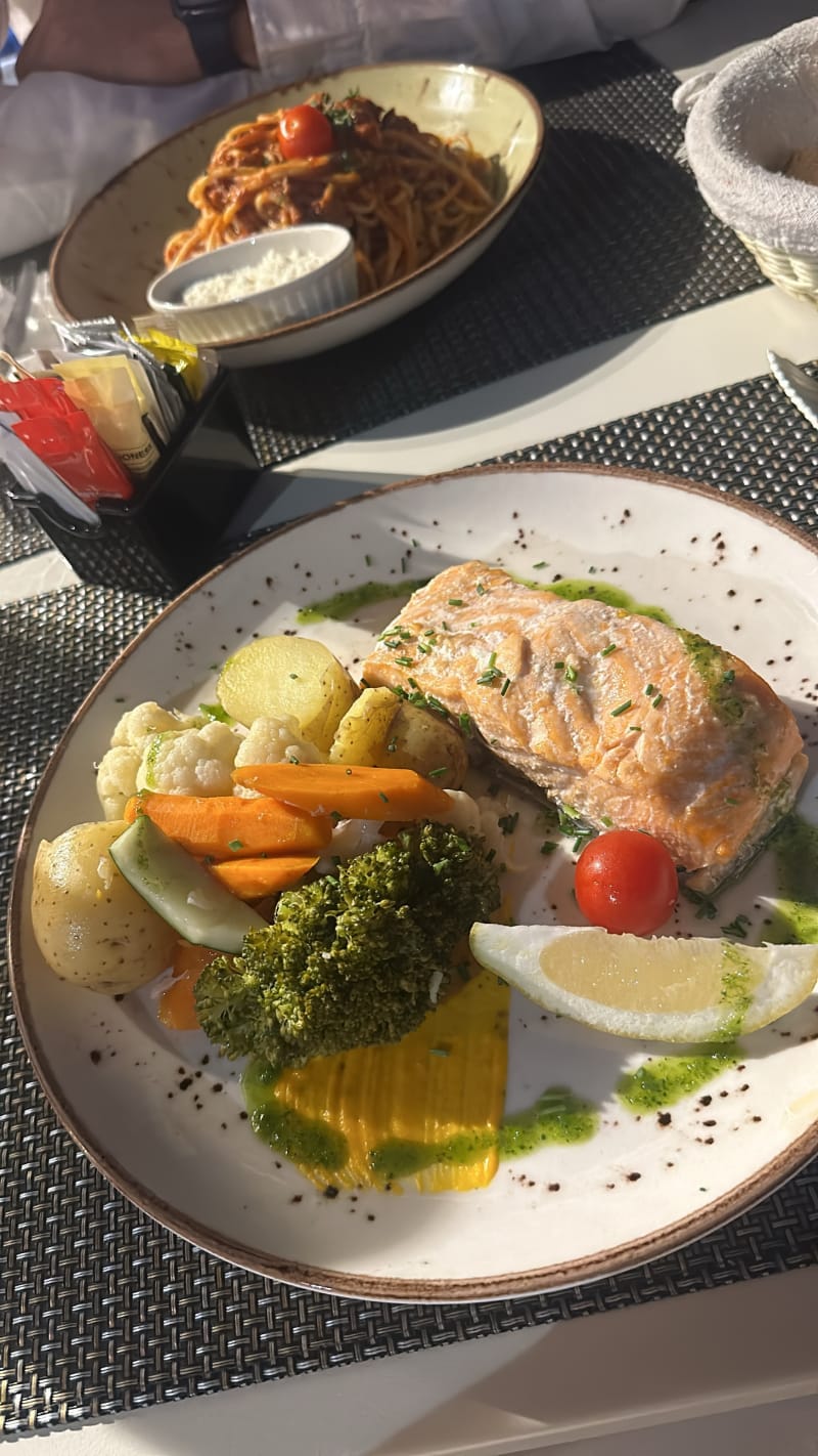 O Castelo Restaurante Bar Terraza em Faro - Preços, menu, morada ...