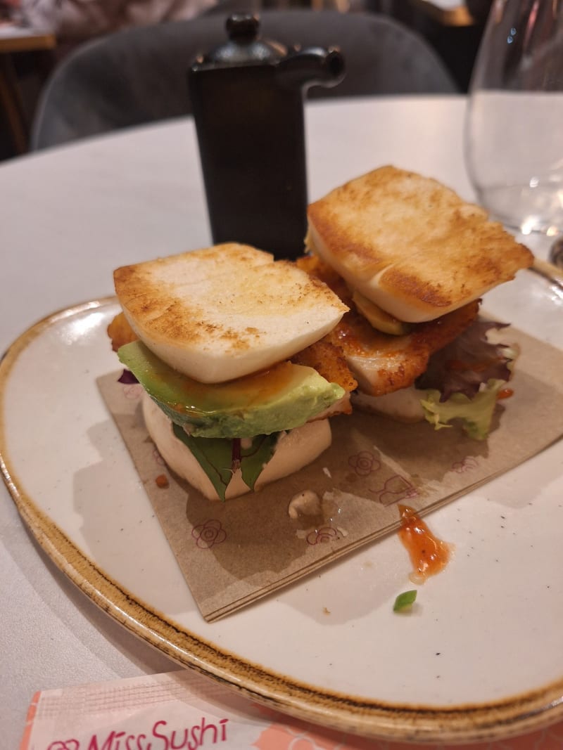 Miss Sushi San Bernardo a Siviglia - Menu, prezzi, immagini, recensioni ...