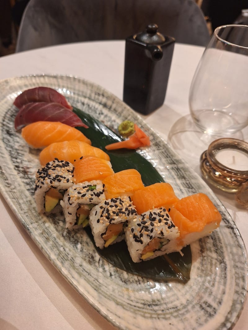 Miss Sushi San Bernardo in Sevilla - Restaurant Reviews, Menu and ...
