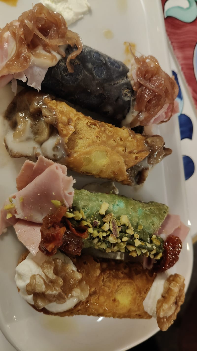 Cannoleria Gourmet in Milaan - Menu, openingstijden, prijzen, adres van ...