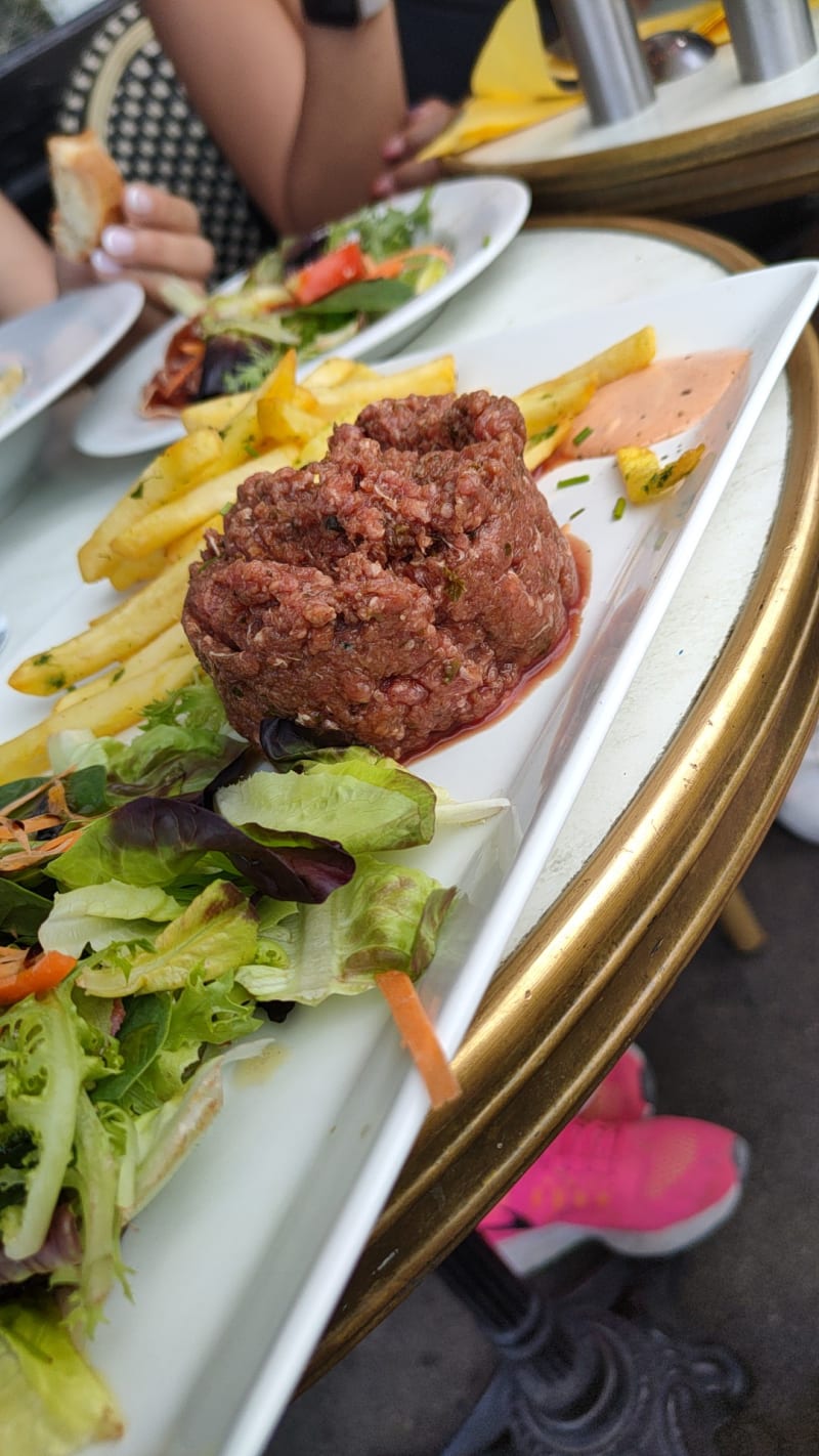 Le Petit Plateau in Paris - Restaurant Reviews, Menu and Prices | TheFork