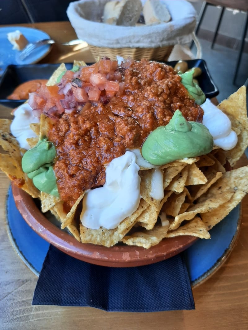 Manto Negro in Palma de Mallorca - Restaurant Reviews, Menu and Prices ...