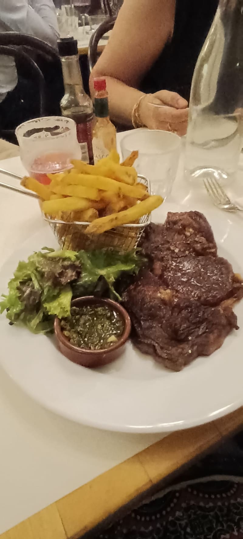 Le Progrès in Paris - Restaurant Reviews, Menu and Prices | TheFork