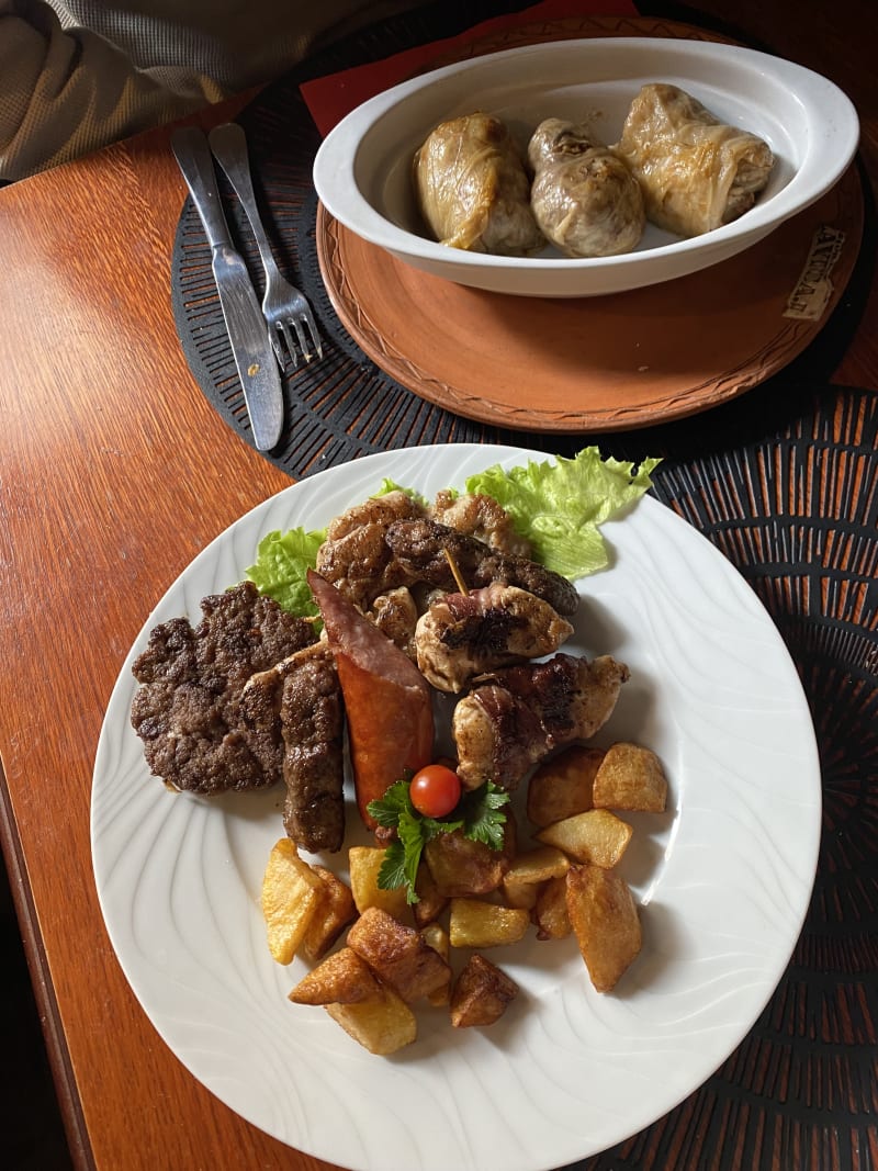 Restaurant Zavicaj - Au Pays Natal à Paris - Menu, avis, prix et ...