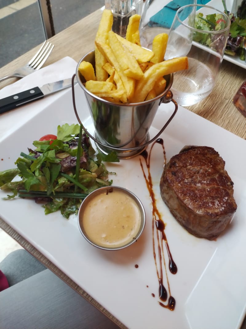 Restaurant Le Charlie's à Courbevoie - Menu, avis, prix et réservation ...