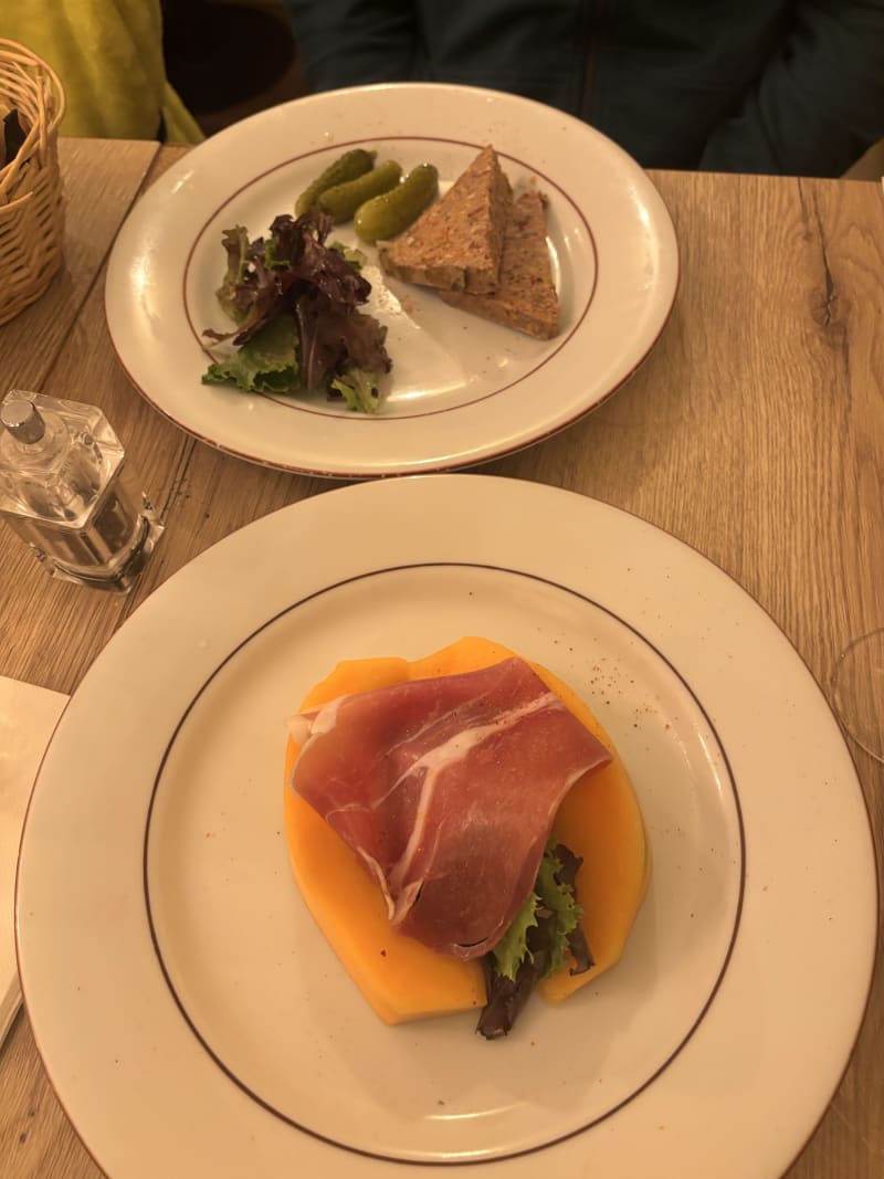 Restaurant Le Charlie's à Courbevoie - Menu, avis, prix et réservation ...
