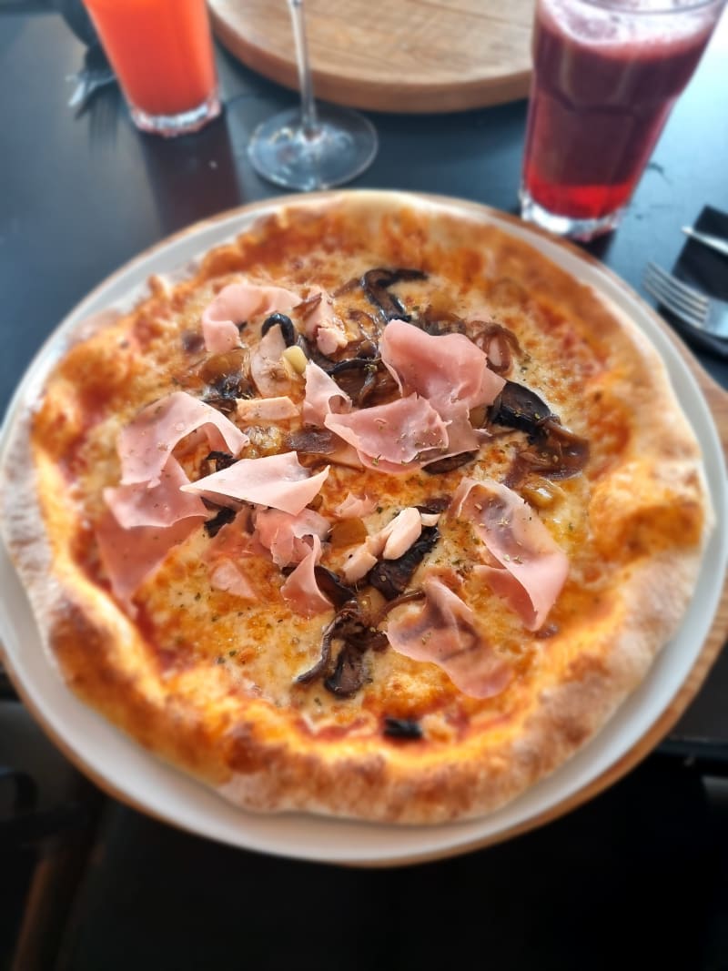Pizzaria Luzzo Miraflores em Algés - Preços, menu, morada, reserva e ...