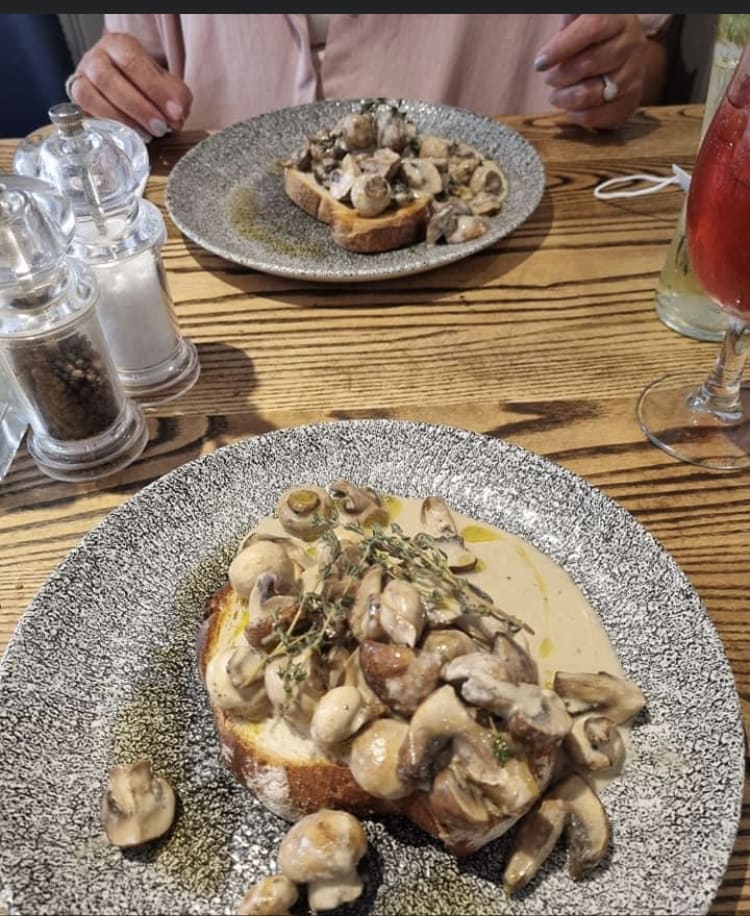 The Curlew in Ferndown - Restaurant Reviews, Menus, and Prices | TheFork