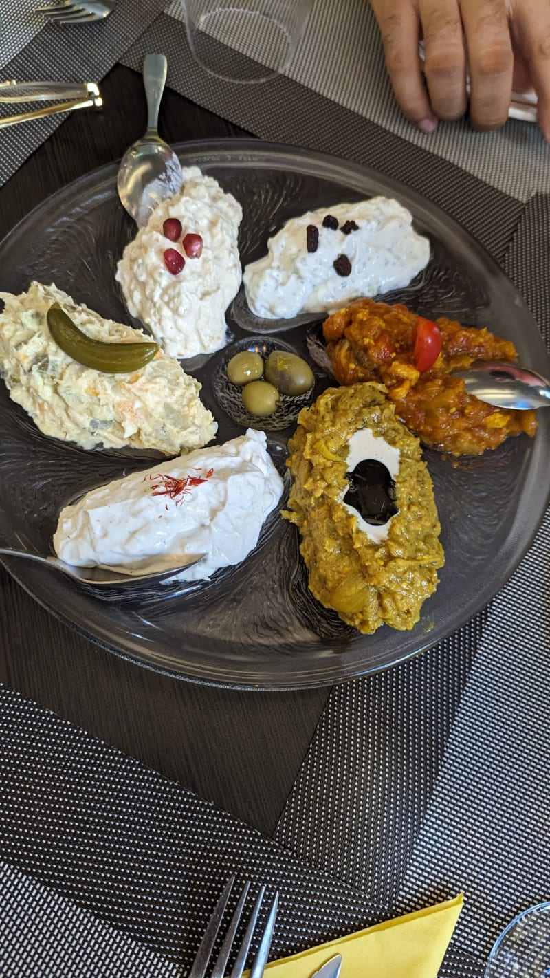 Restaurant Chapeau à Paris - Menu, avis, prix et réservation | TheFork